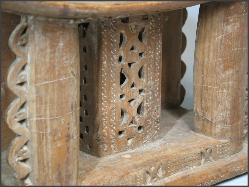 Asante stool - RAND AFRICAN ART