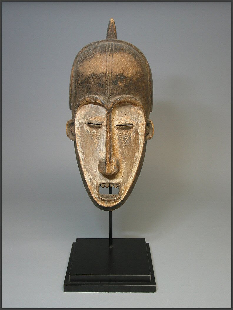 Fang Ngil mask - RAND AFRICAN ART